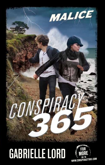 Product: MALICE #14 - Book - School Essentials