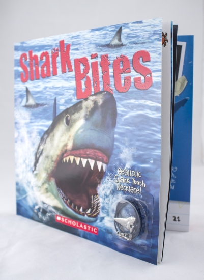 The Store - SHARK BITES WITH NECKLACE - Book - The Store